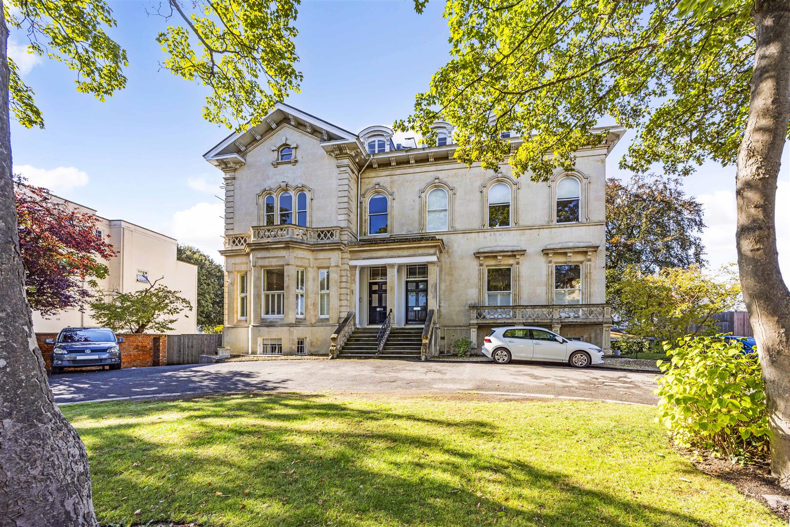 Lypiatt Drive, Cheltenham - Charles Lear & Co.